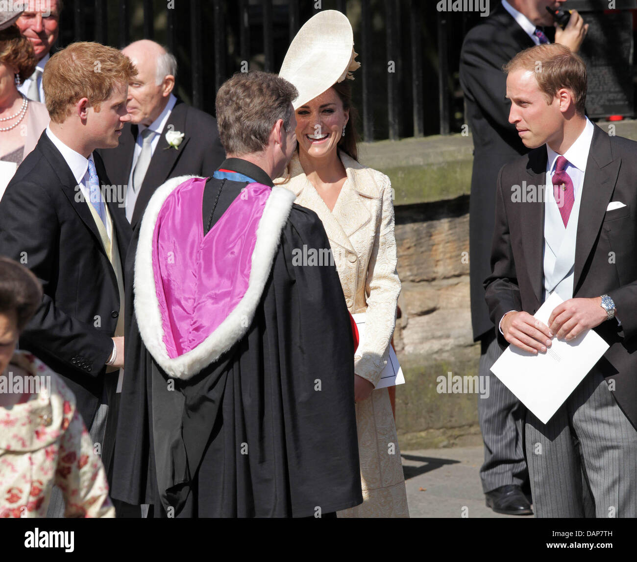 Prinz Harry, Herzogin Catherine und Prinz William sprechen Sie mit ...