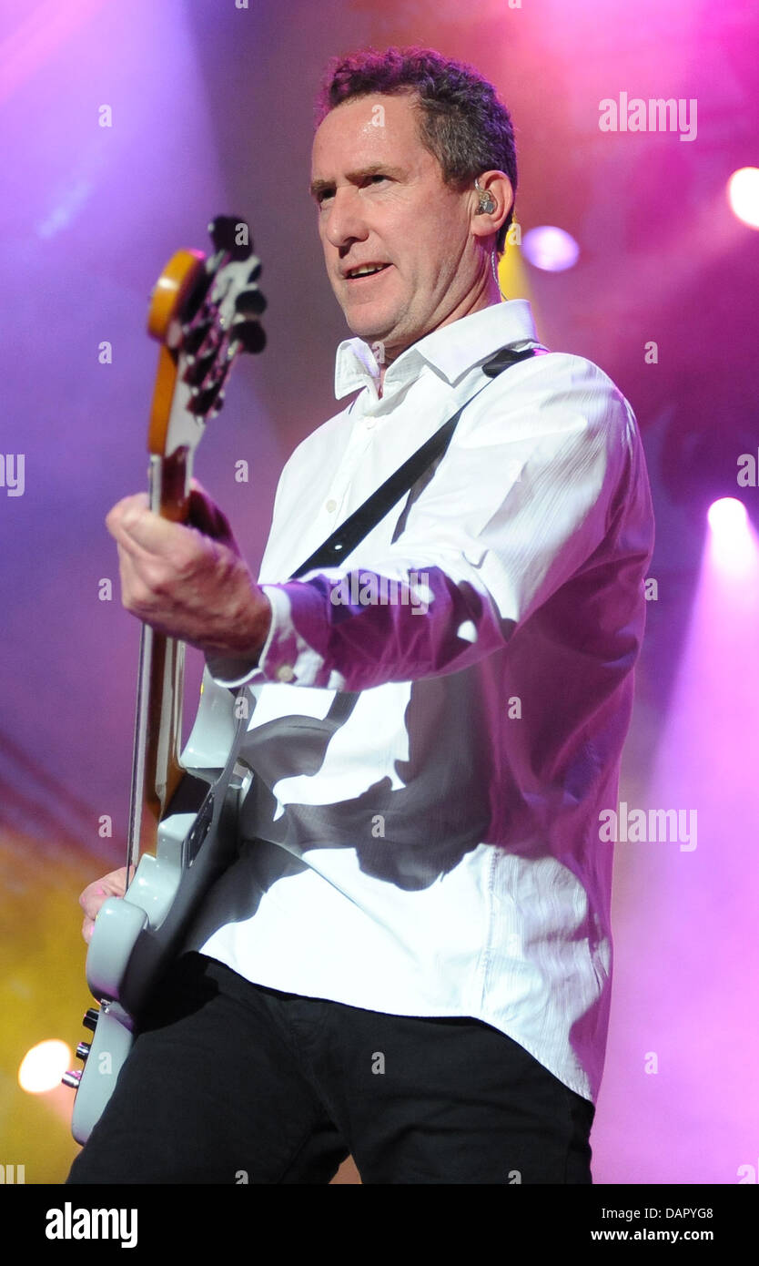 Andy mccluskey -Fotos und -Bildmaterial in hoher Auflösung – Alamy