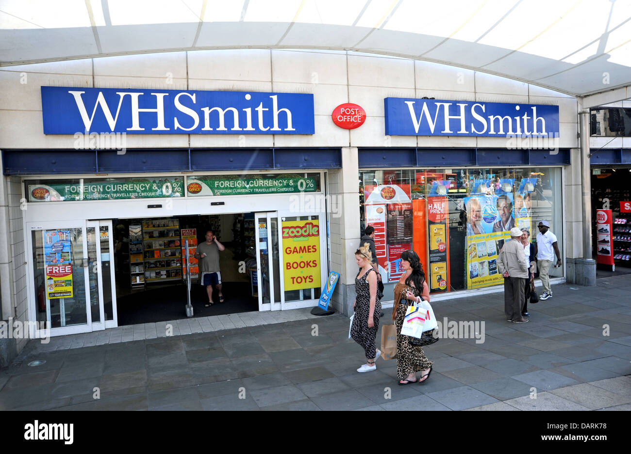 Wh smith und post -Fotos und -Bildmaterial in hoher Auflösung – Alamy