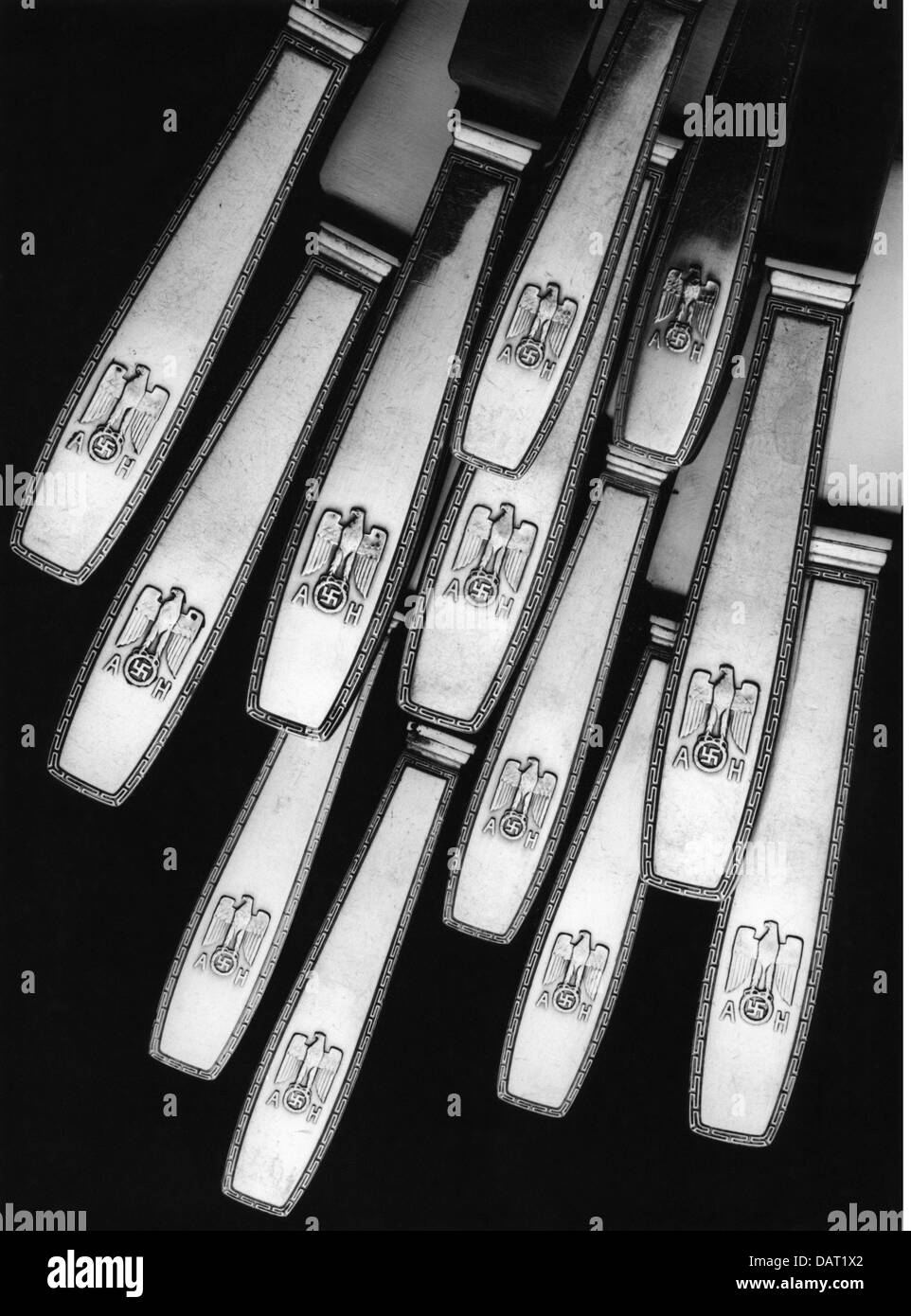 Silver Of Adolf Hitler Schwarzweiß-Stockfotos und -bilder - Alamy