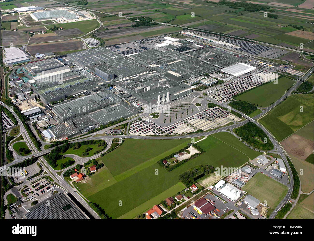 Bmw fabrik dingolfing -Fotos und -Bildmaterial in hoher Auflösung – Alamy