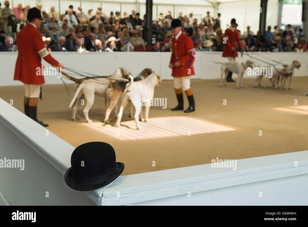 Englische oberschicht -Fotos und -Bildmaterial in hoher Auflösung – Alamy