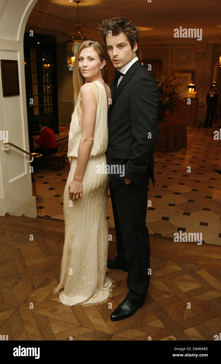 Swiss singer patrick nuo wife -Fotos und -Bildmaterial in hoher ...