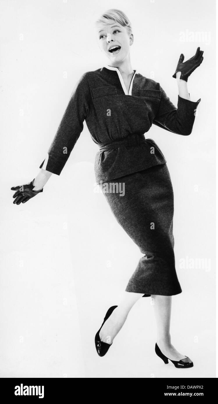 Mode, Damenmode, Mode-Modell in Damen Anzug, 1957, 1950er Jahre, 50er ...