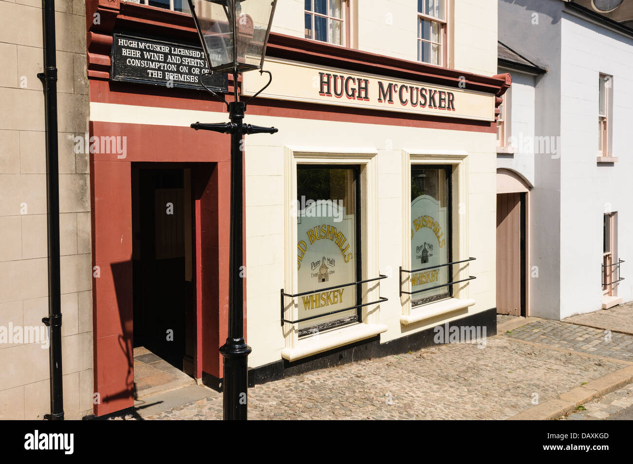 Irish Pub Outside Stockfotos und -bilder Kaufen - Alamy