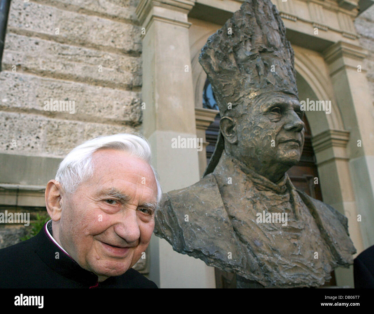 Georg ratzinger -Fotos und -Bildmaterial in hoher Auflösung – Alamy