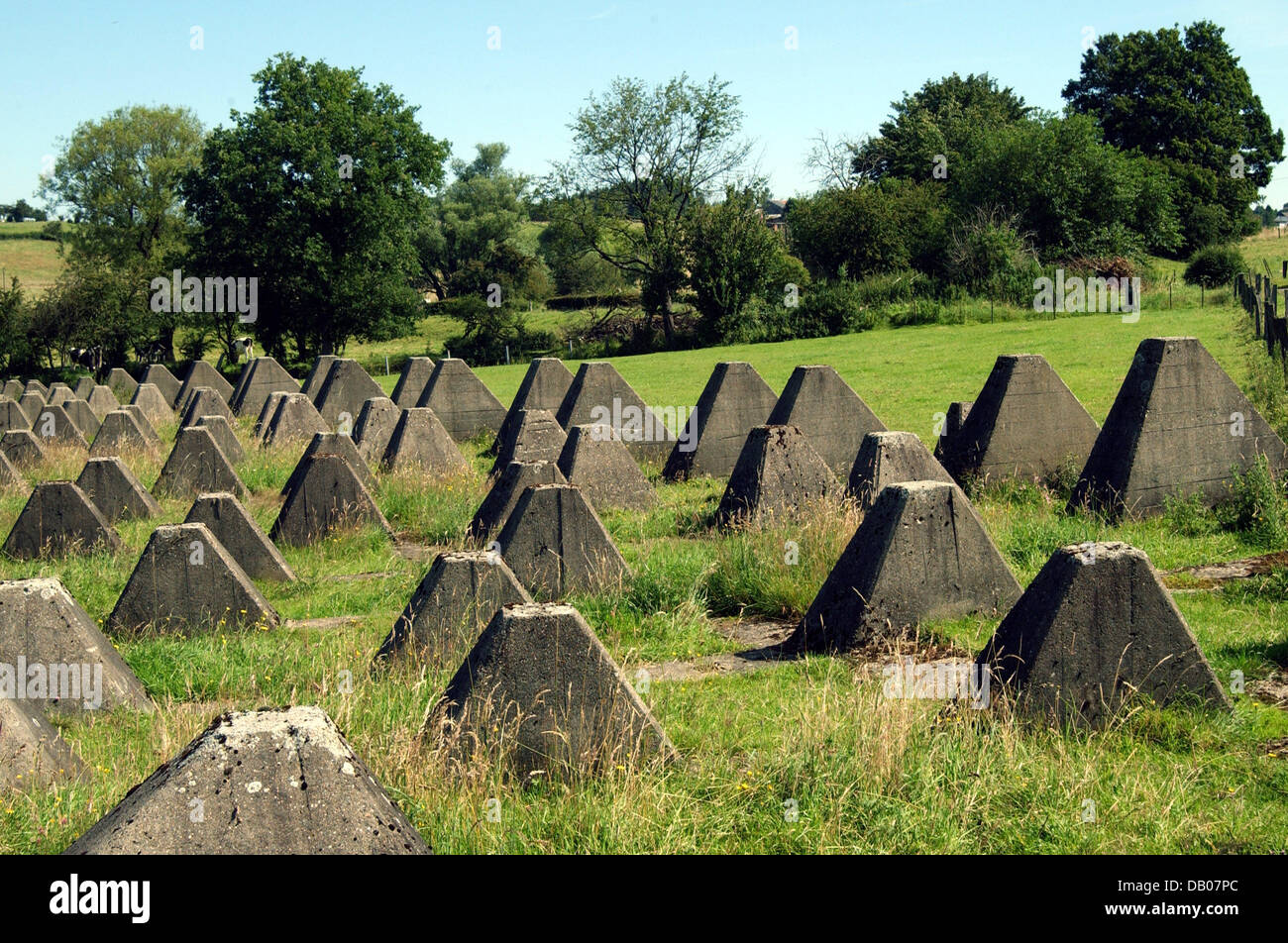 Siegfried line wwii -Fotos und -Bildmaterial in hoher Auflösung – Alamy