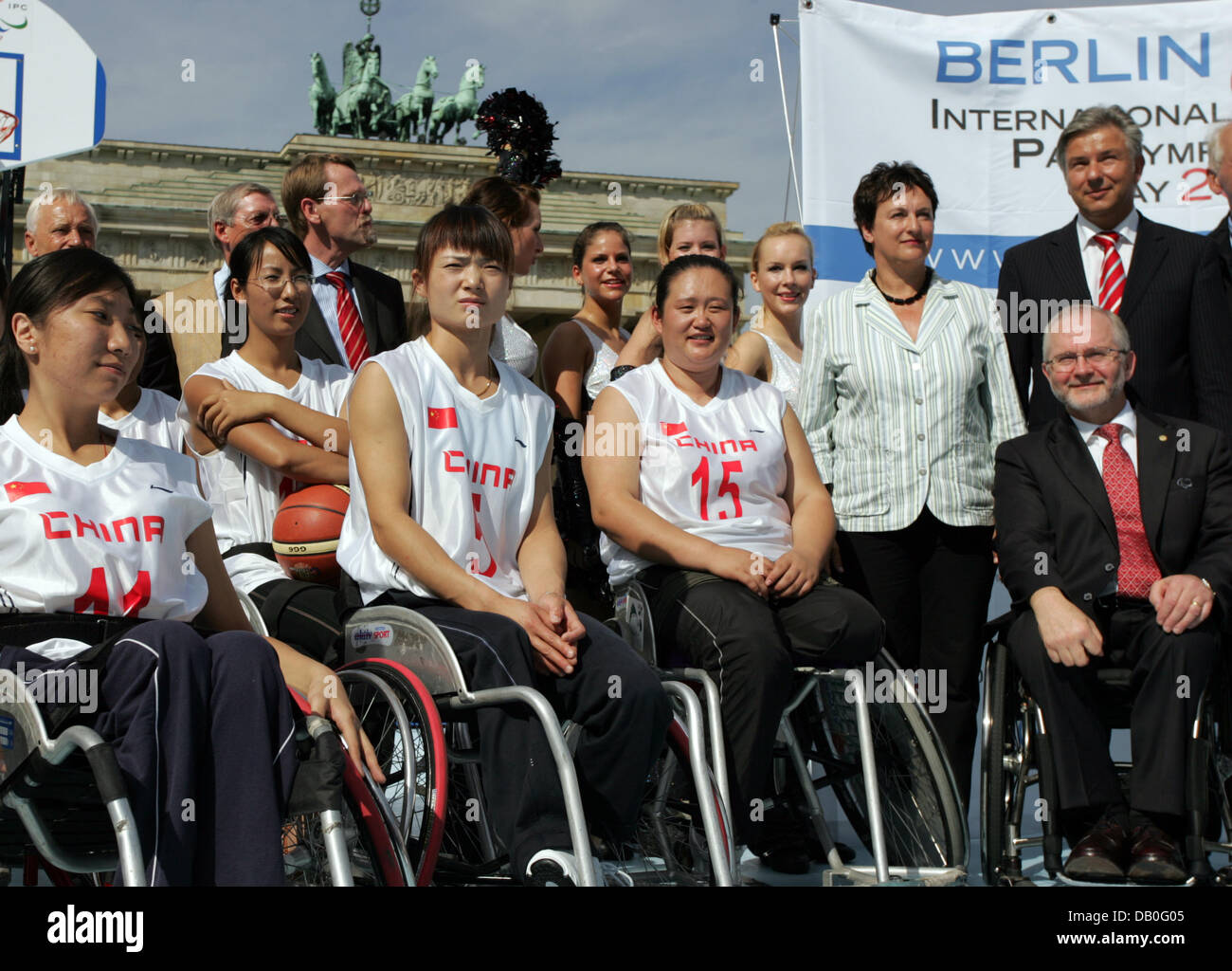 Teh Chinesinnen Rollstuhl-Basketball-Team, Berlins Regierender ...