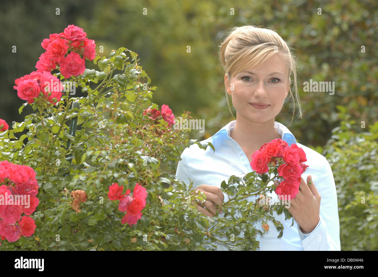 Deutsche Schauspielerin, die Johanna Christine Gehlen als Laura Althoff ...