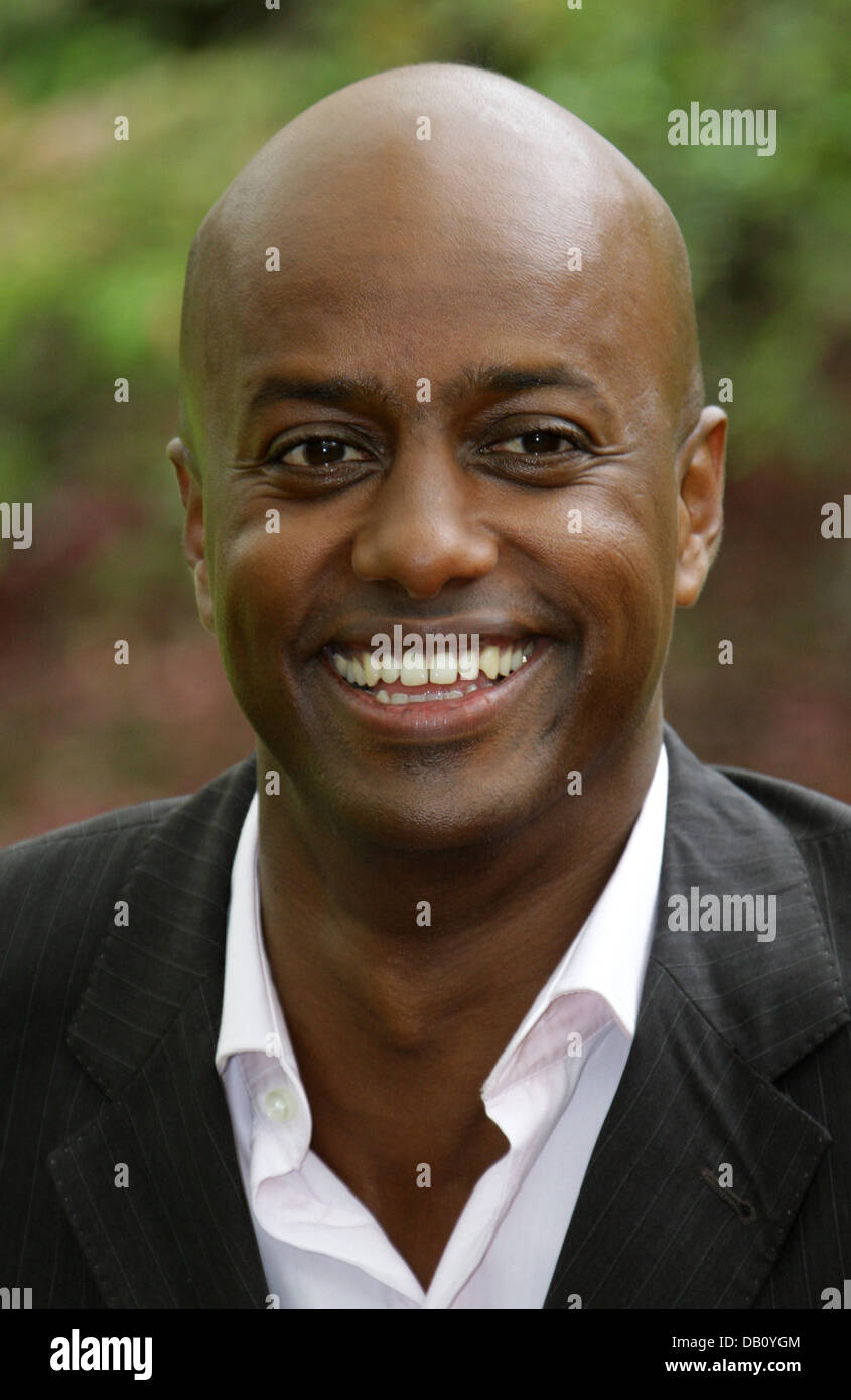 Interim-Co-Moderator der TV-Talkshow "Talk Mit Tietjen" Yared Dibaba ...