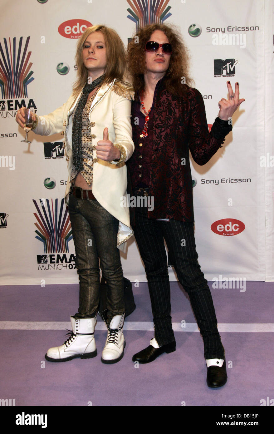 Finnische musikgruppe -Fotos und -Bildmaterial in hoher Auflösung – Alamy