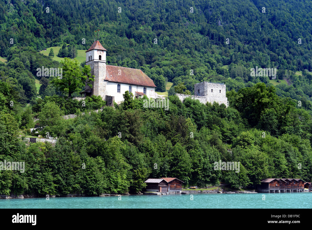 Die Kirche von Ringgenberg bei Interlaken war im Jahre 1670 an den ...