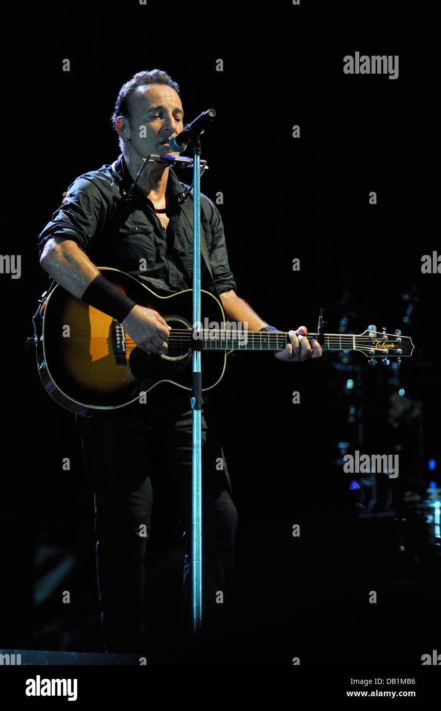 Bruce Springsteen In Concert Stockfotos und -bilder Kaufen - Alamy