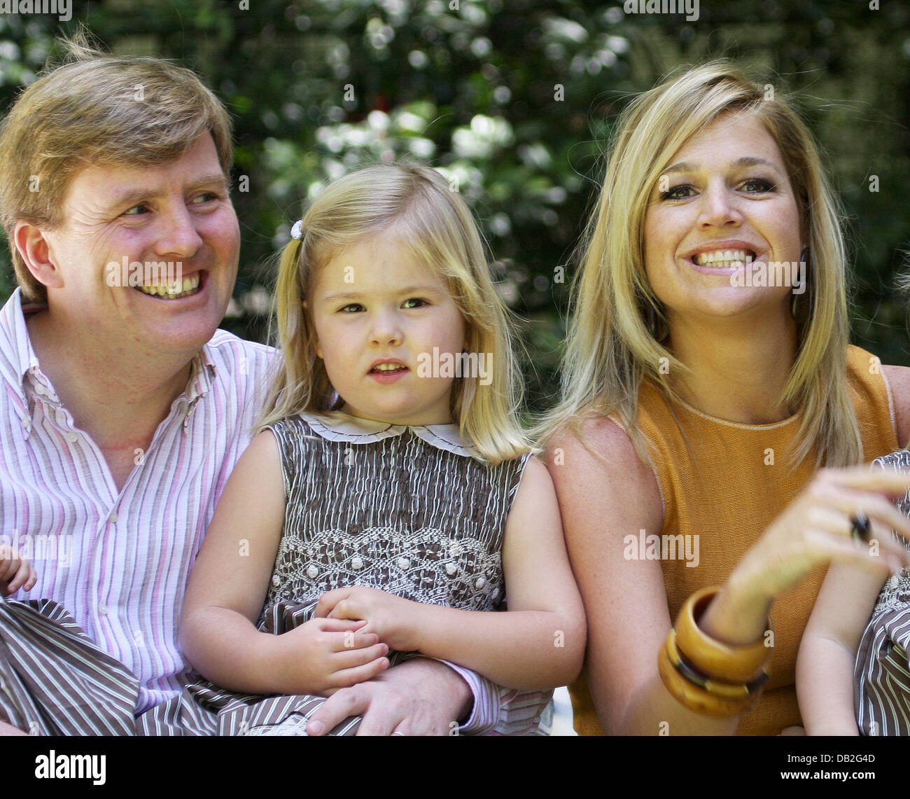Kronprinz Willem-Alexander und seine Frau Prinzessin Maxima posieren ...