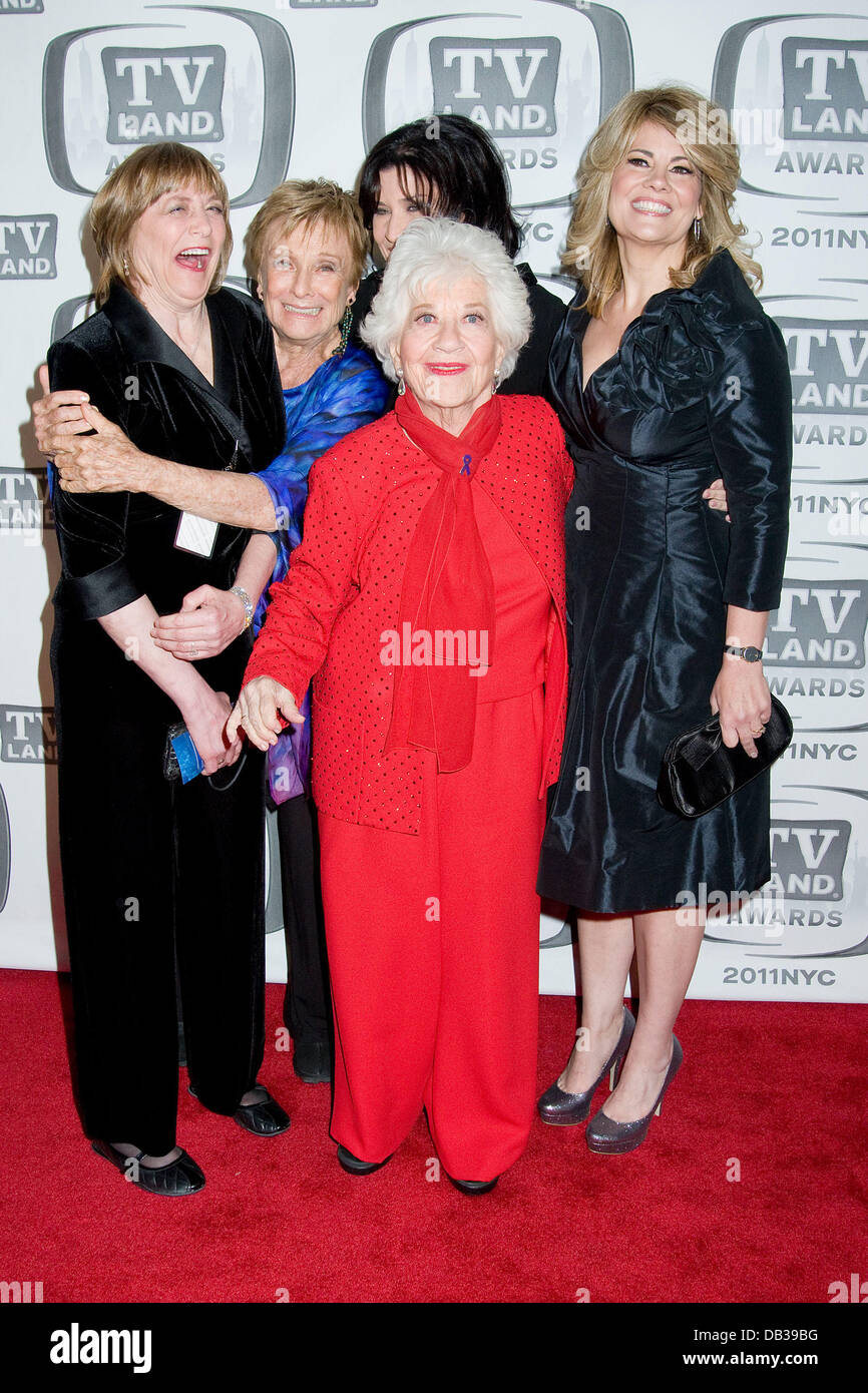 Geri Jewell, Cloris Leachman, Charlote Rae, Nancy McKeon und Lisa Welch ...