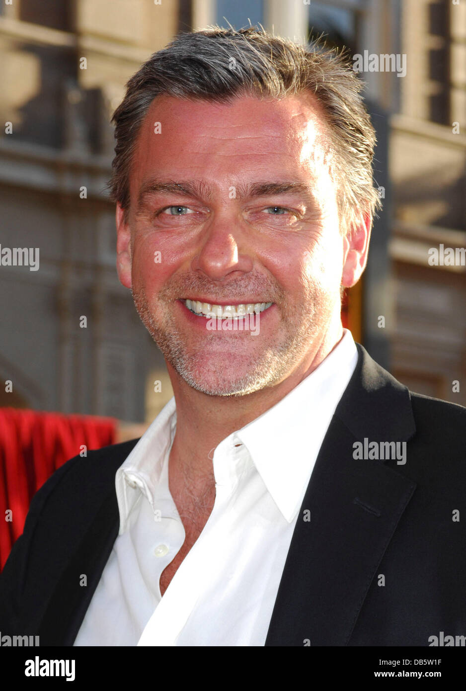Ray stevenson -Fotos und -Bildmaterial in hoher Auflösung – Alamy