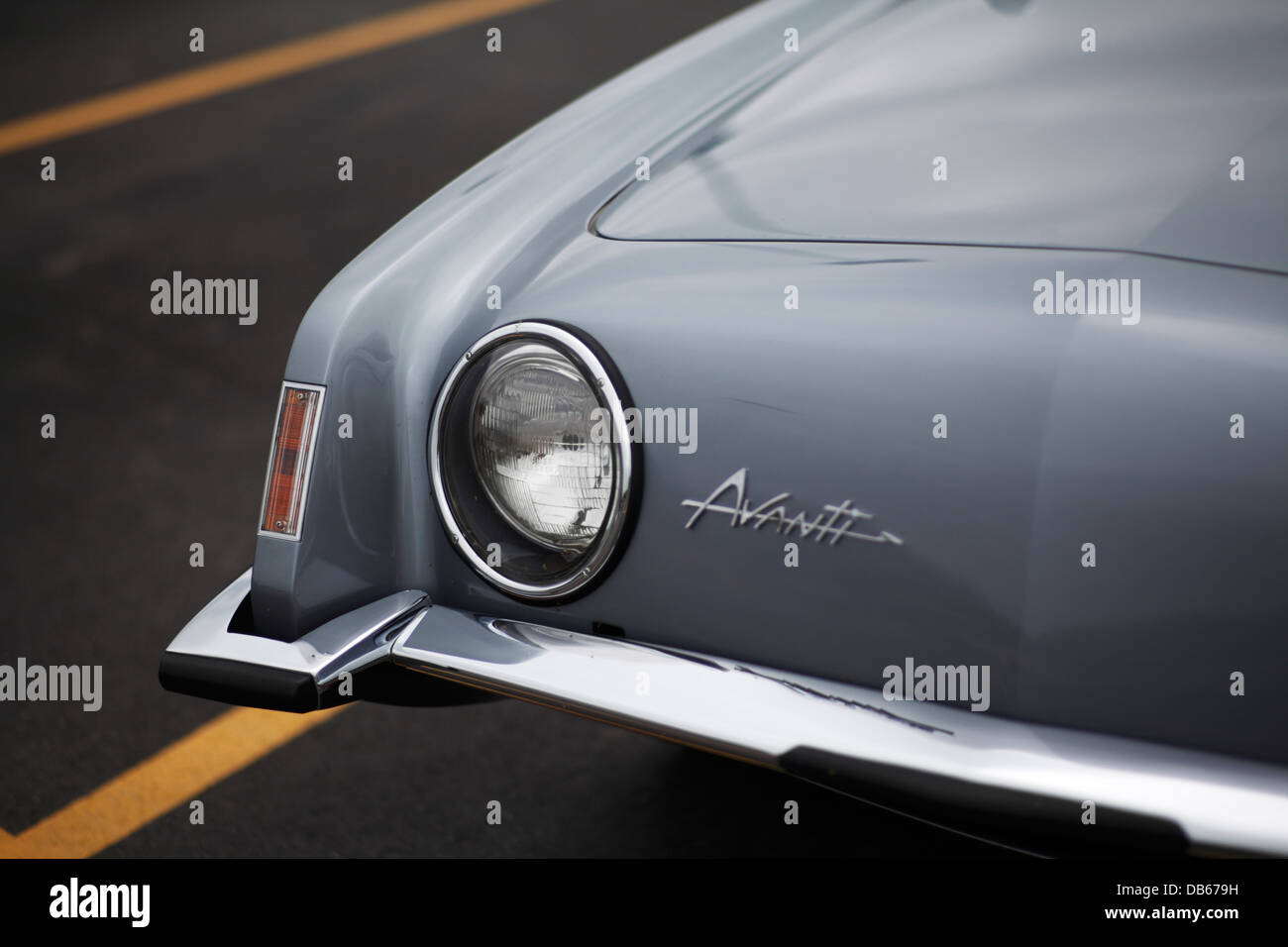 Avanti logo -Fotos und -Bildmaterial in hoher Auflösung – Alamy