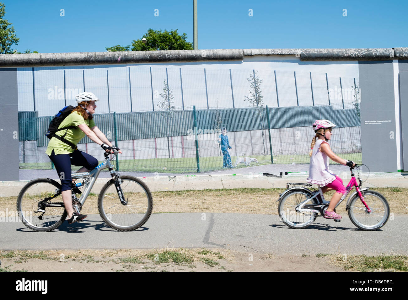 Fotografie Ausstellung von Kai Wiedenhofer Wand an Wand angezeigt auf ...