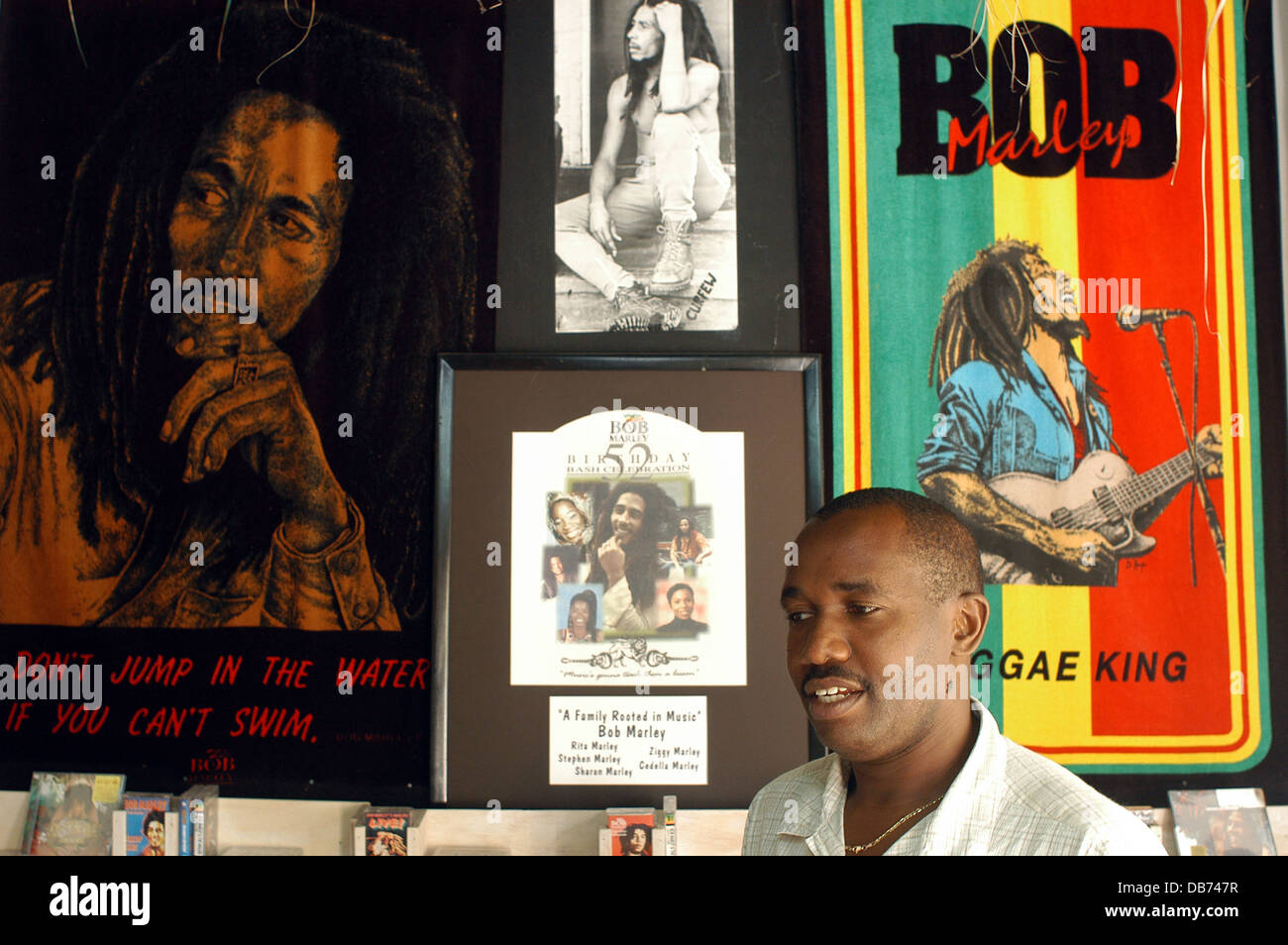 Bob marley jamaica -Fotos und -Bildmaterial in hoher Auflösung - Seite ...