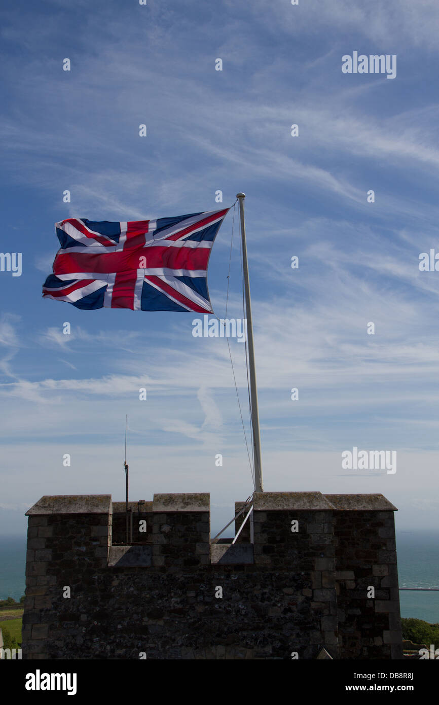 Britische Flagge, Dover Castle, Dover, England, Vereinigtes Königreich ...