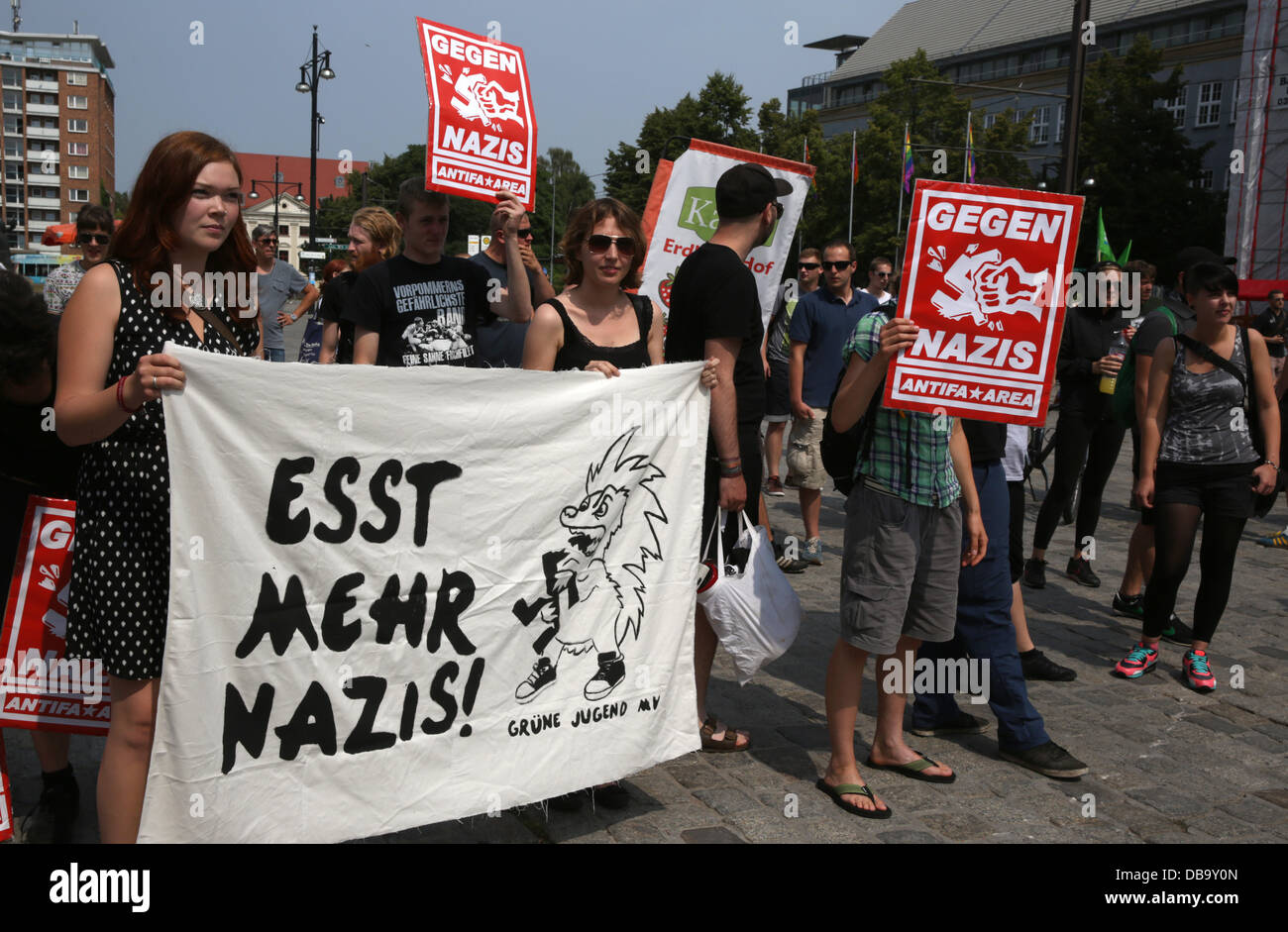 Npd poster germany -Fotos und -Bildmaterial in hoher Auflösung – Alamy