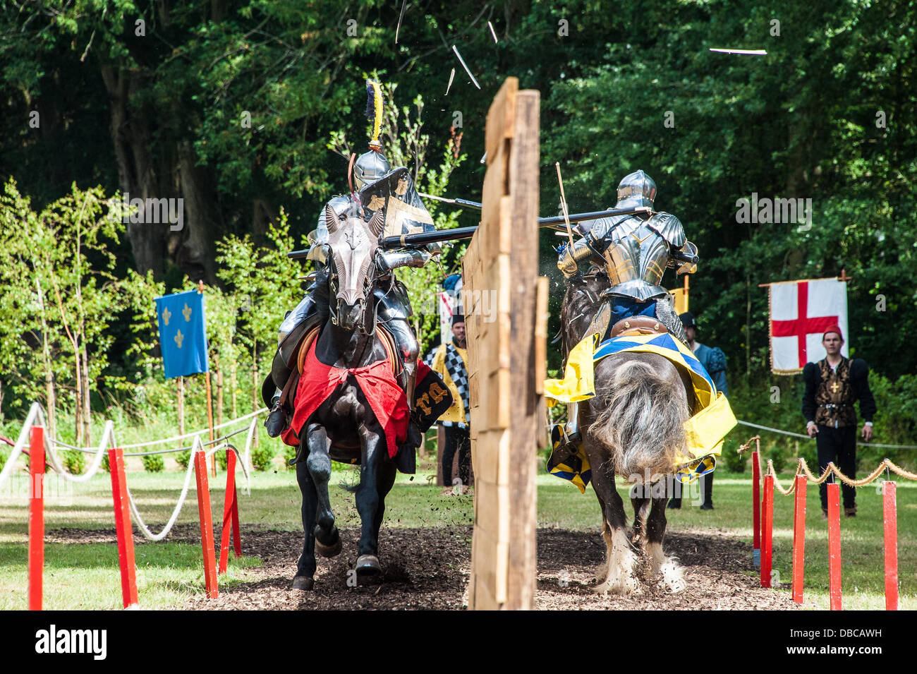 Lanze Splitter fliegen wie Burgund Maarten Hoonin [l] und Englands Mark ...