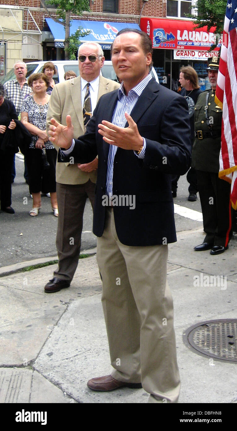Gemeinderat peter vallone jr -Fotos und -Bildmaterial in hoher ...