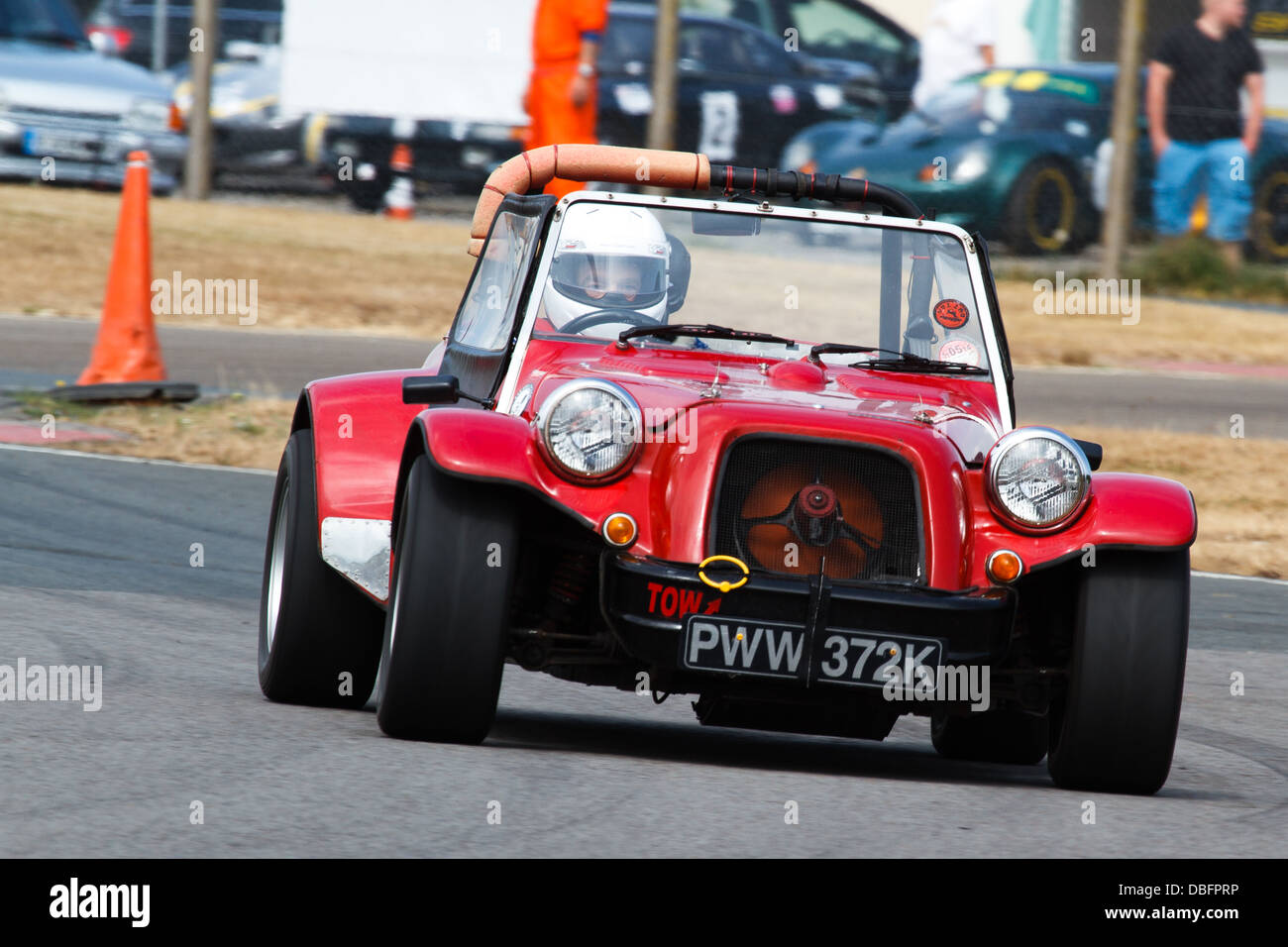 Ein Auto nehmen Abschied in einem Sprint-Event am Wellenplan Circuit ...