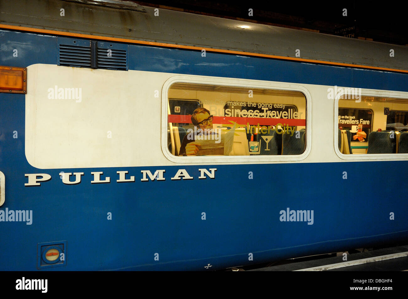 Blaue pullman Bahn Trainer National Railway Museum York England uk ...