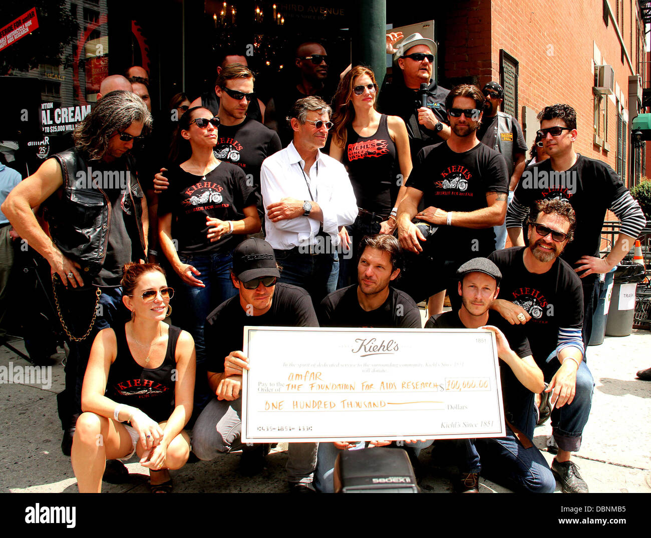 Tyson beckford und tricia helfer -Fotos und -Bildmaterial in hoher ...