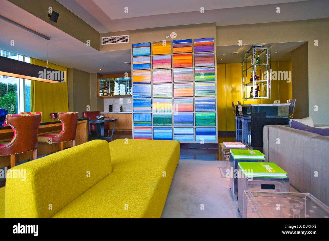 Wow suite -Fotos und -Bildmaterial in hoher Auflösung – Alamy