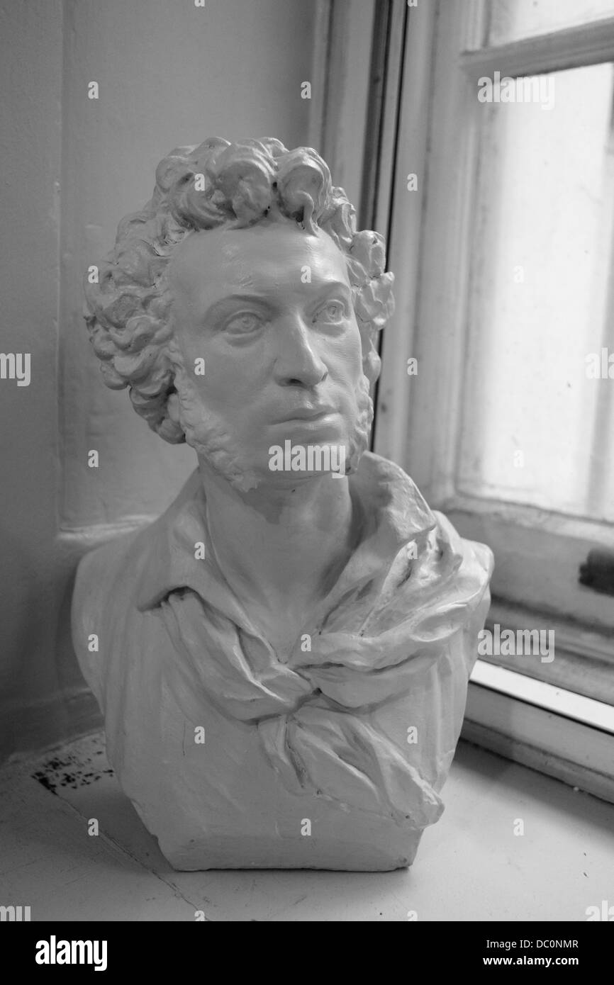 Alexander puschkin bust -Fotos und -Bildmaterial in hoher Auflösung – Alamy