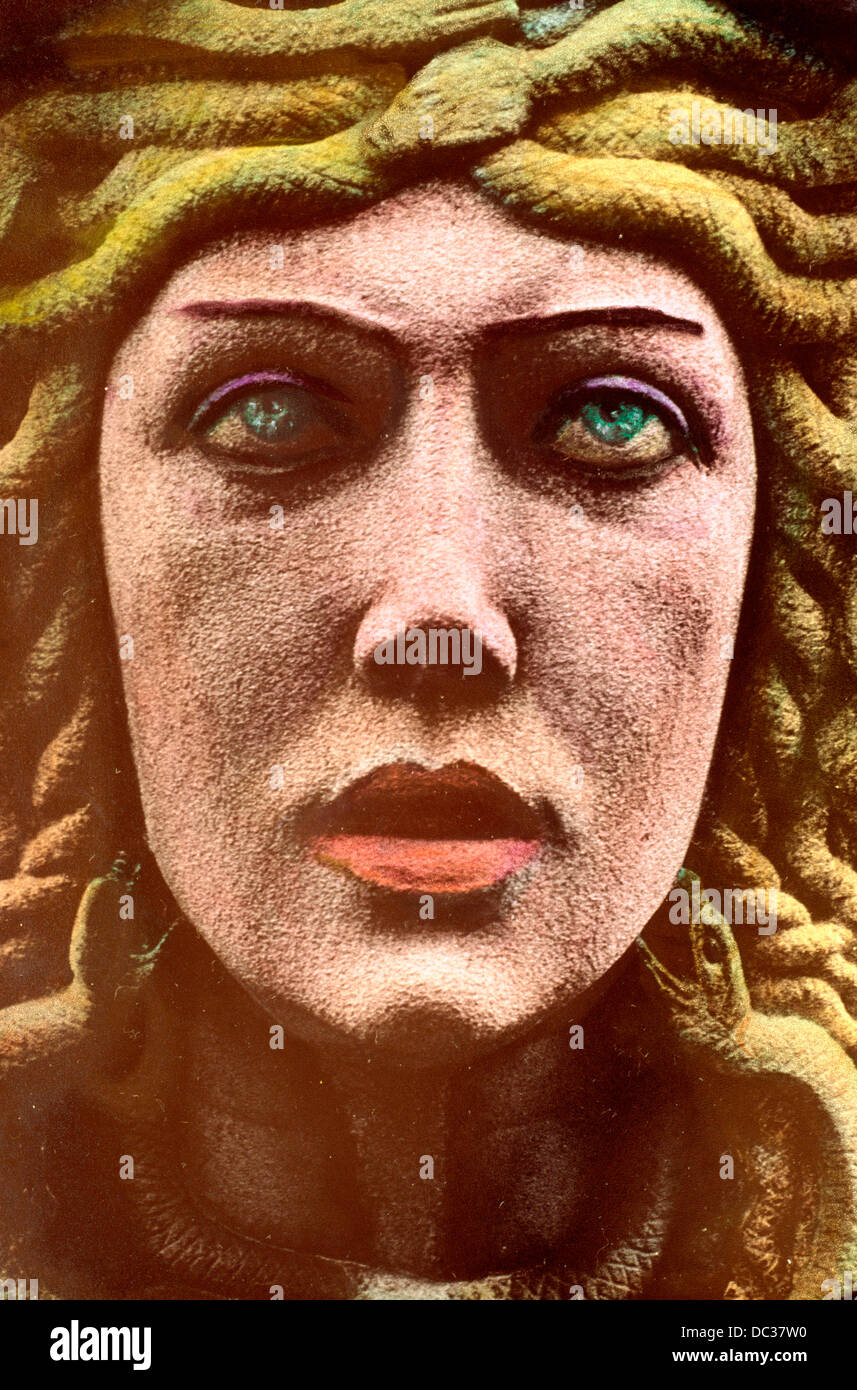 Legend of medusa -Fotos und -Bildmaterial in hoher Auflösung – Alamy