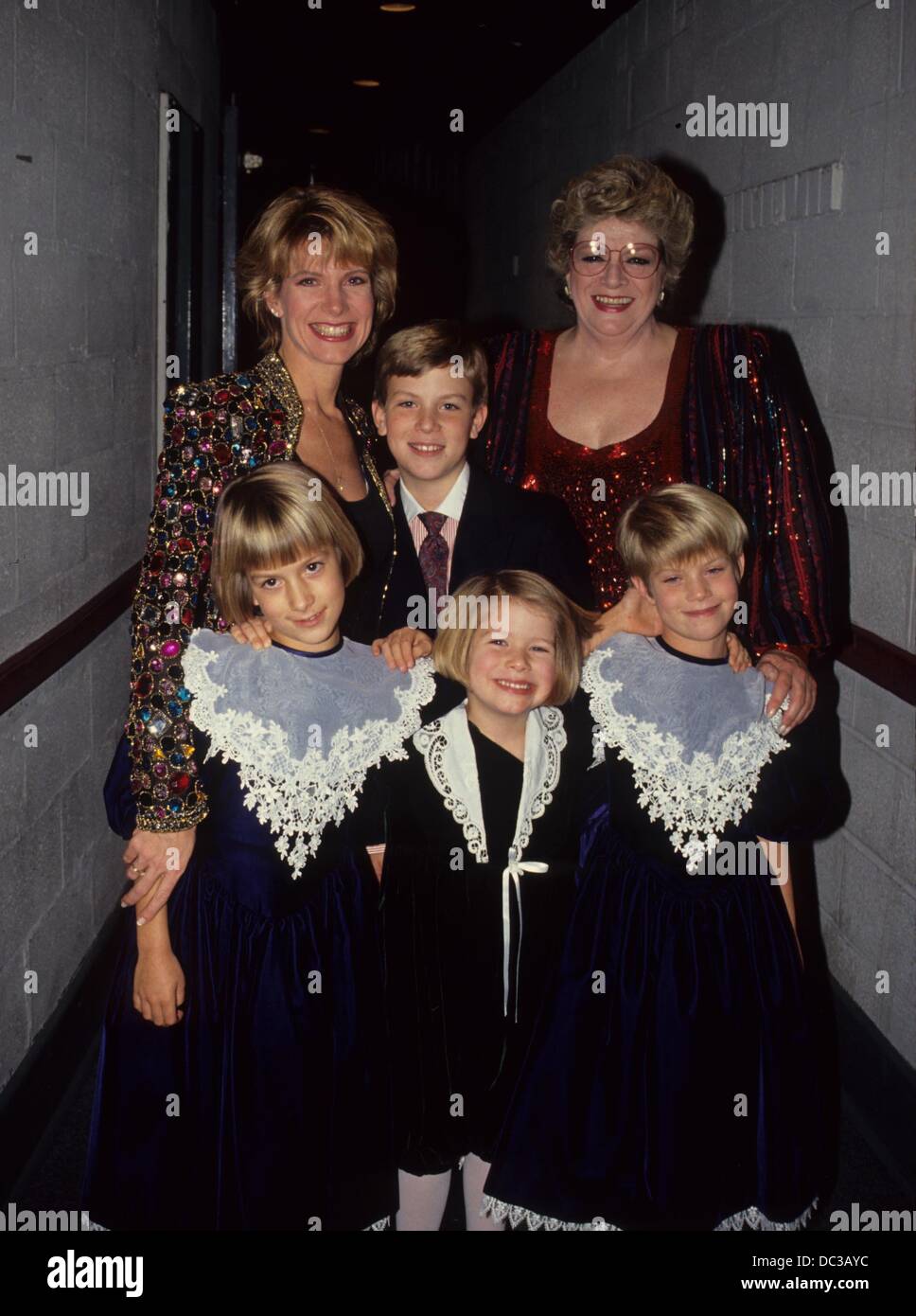 Debby Boone mit Familie Jordan Alexander Ferrer, Zwillingsmädchen ...