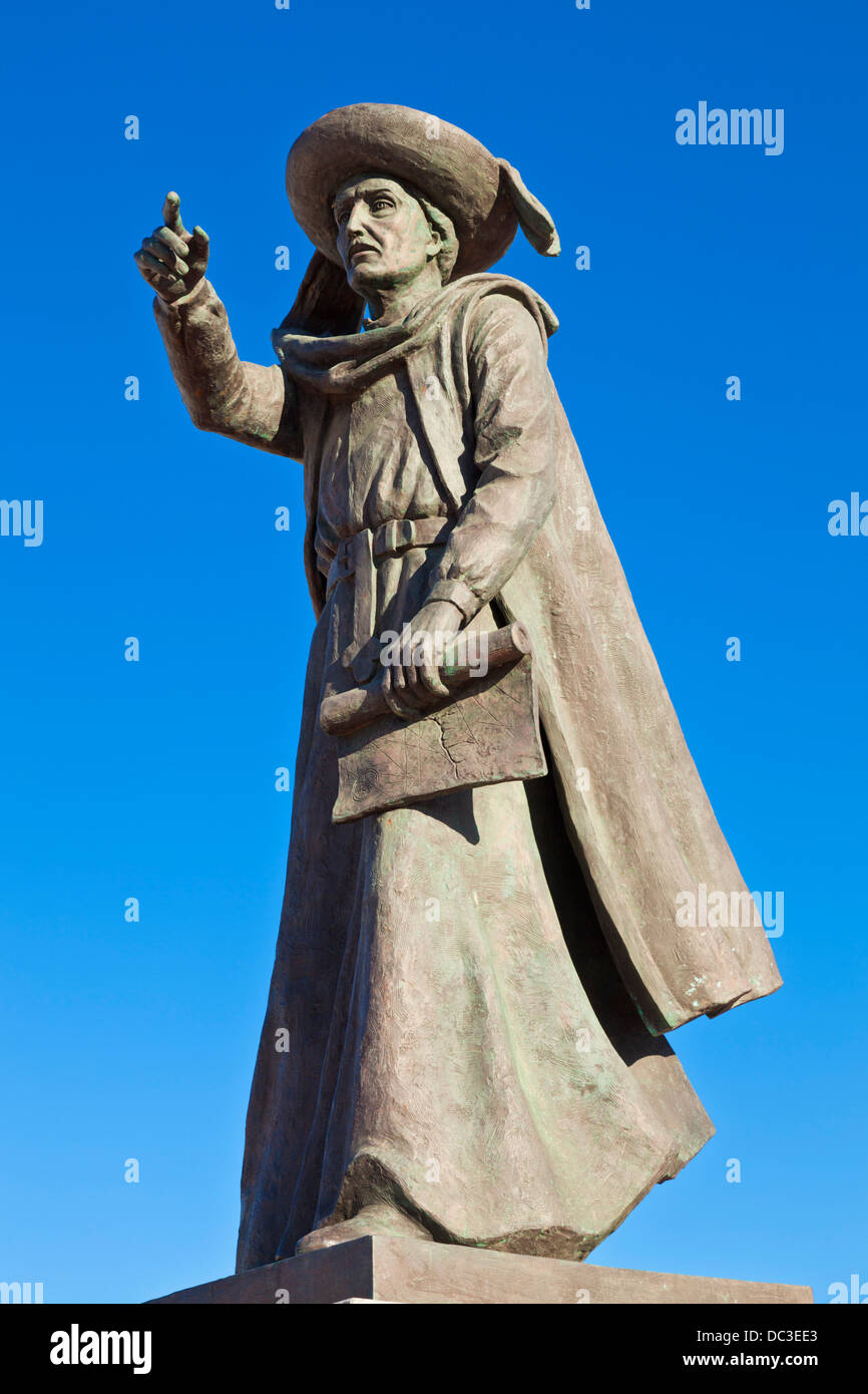 Henry die navigatorstatue -Fotos und -Bildmaterial in hoher Auflösung ...