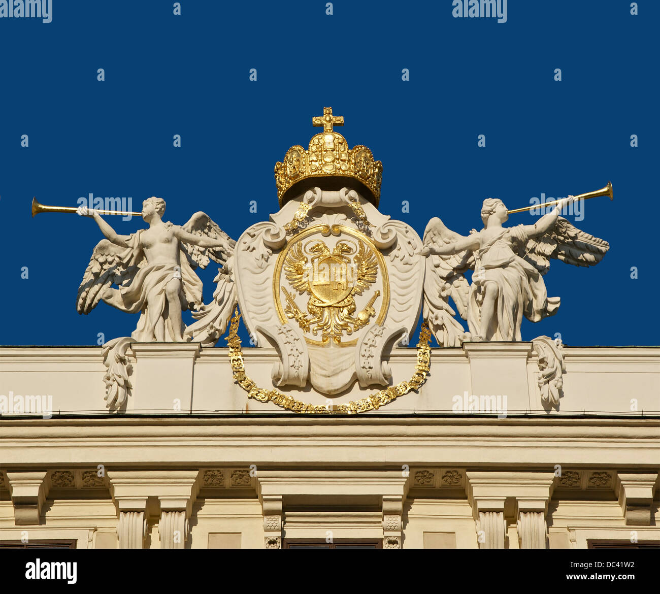 CoA von Kaiser Karl VI. von Habsburg, Hofburg Palast, Burghof, Wien ...