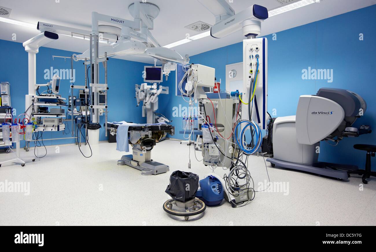 Roboter da vinci chirurgisches system -Fotos und -Bildmaterial in hoher ...