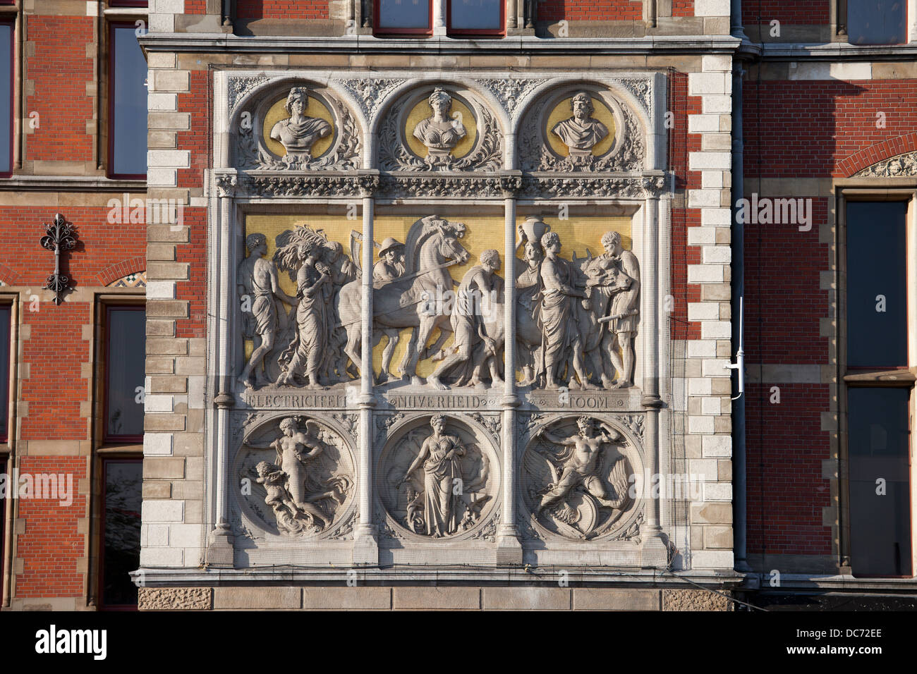 Relief station -Fotos und -Bildmaterial in hoher Auflösung – Alamy