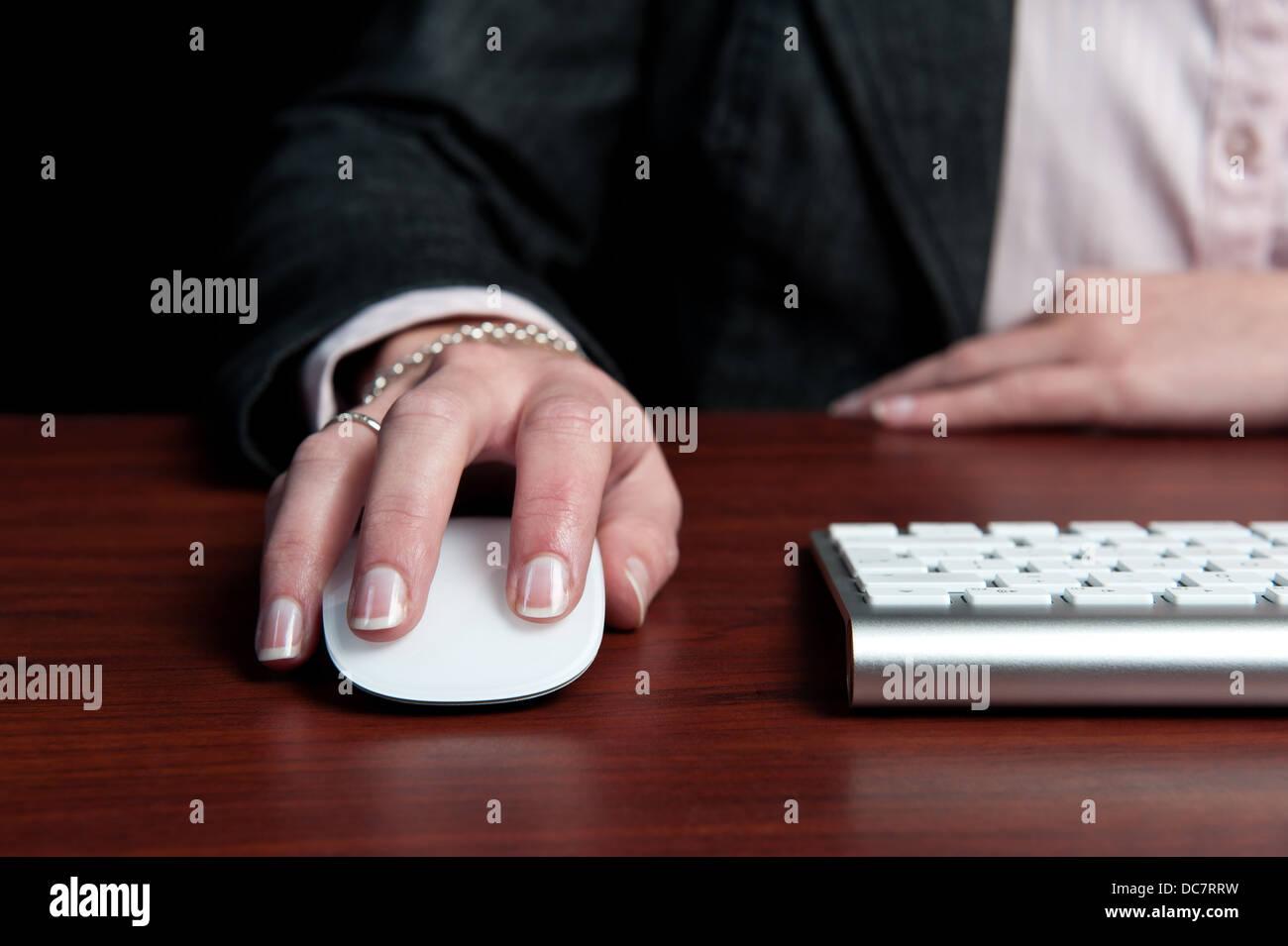 Hand maus tastatur -Fotos und -Bildmaterial in hoher Auflösung – Alamy