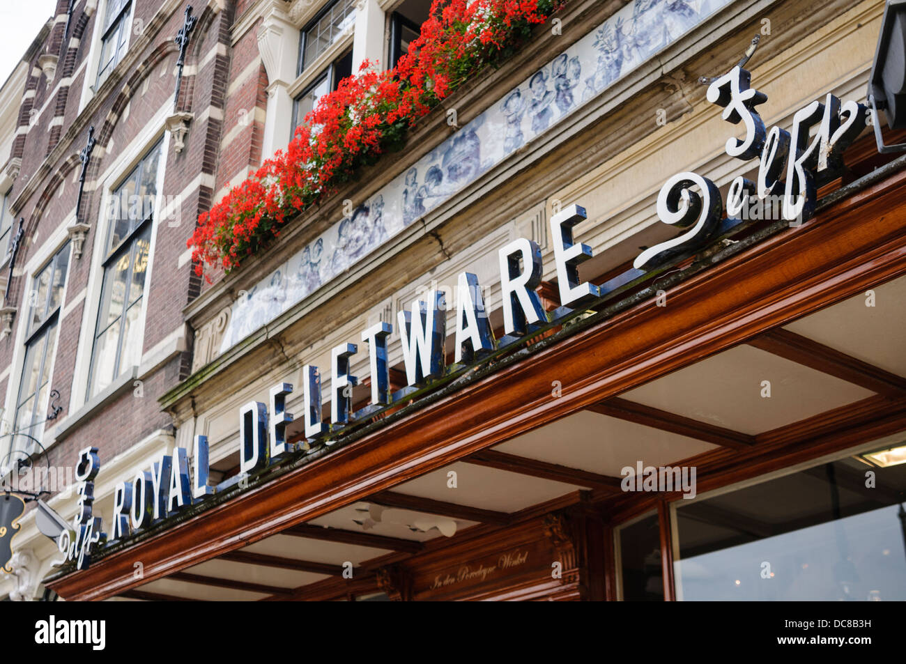 Delfter porzellan -Fotos und -Bildmaterial in hoher Auflösung – Alamy