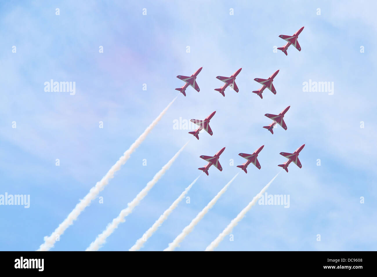 Die roten pfeile -Fotos und -Bildmaterial in hoher Auflösung – Alamy