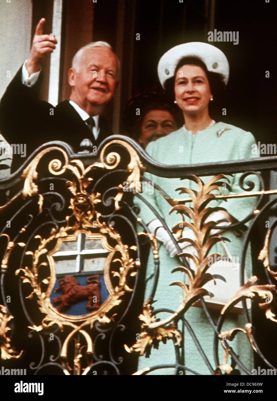 Königin Elizabeth II und Französisch Präsident Heinrich Lübke auf dem ...