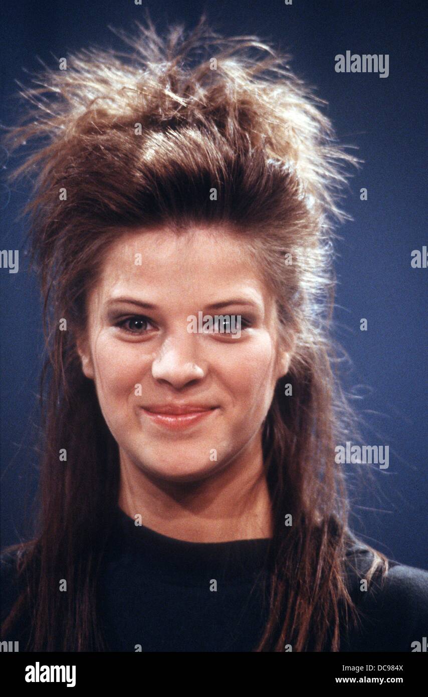 Folk-Sängerin Nicki, am 8. Dezember 1988 in Berlin fotografiert ...