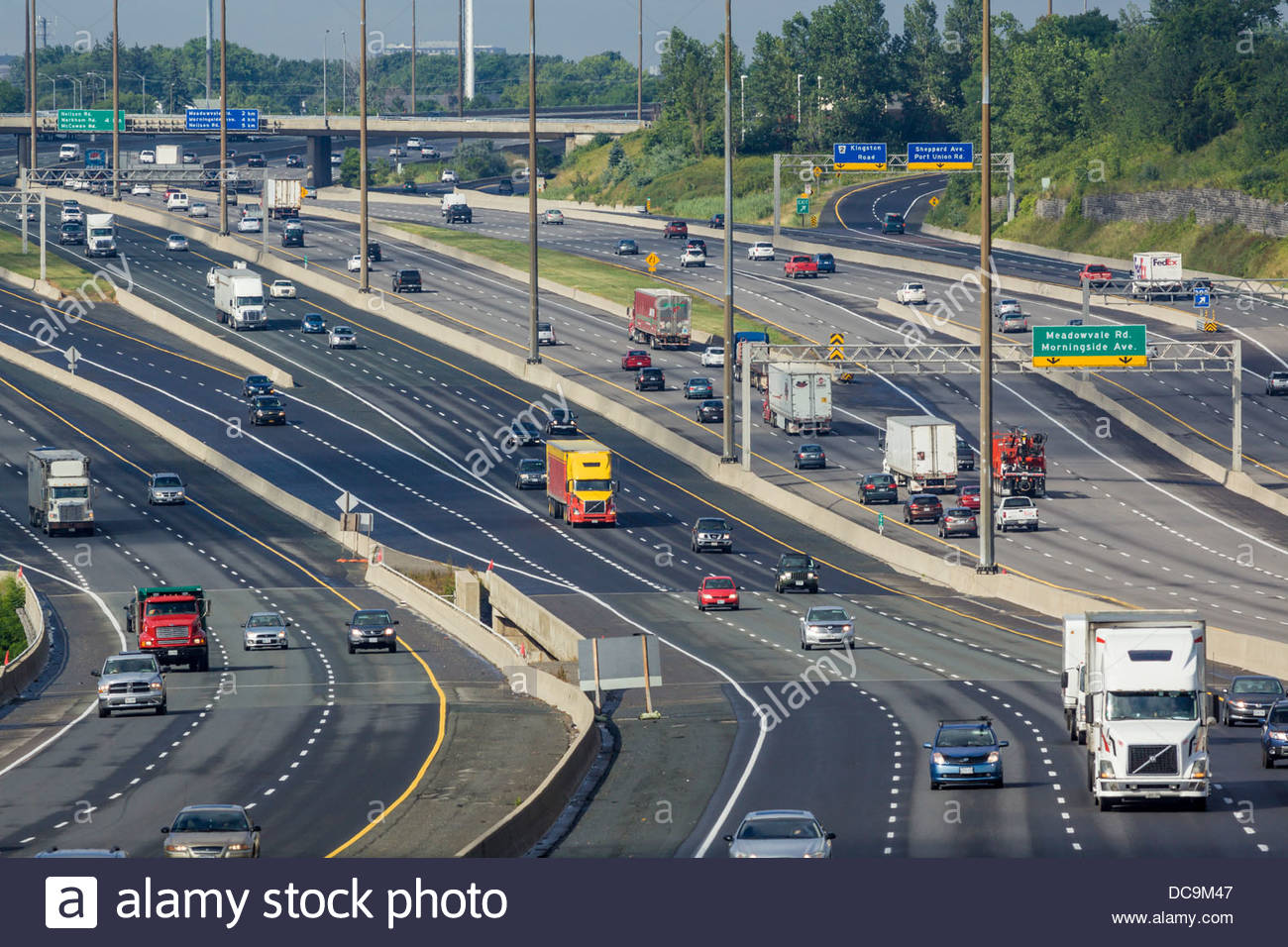 Canada Road Sign Toronto Stockfotos und -bilder Kaufen - Alamy