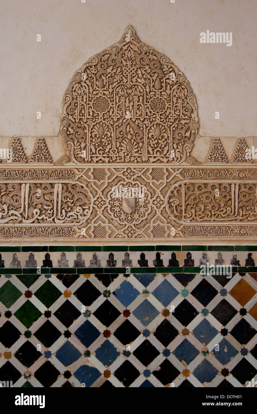 Mosaiken und arabesken an einer wand des myrtenhofes -Fotos und ...