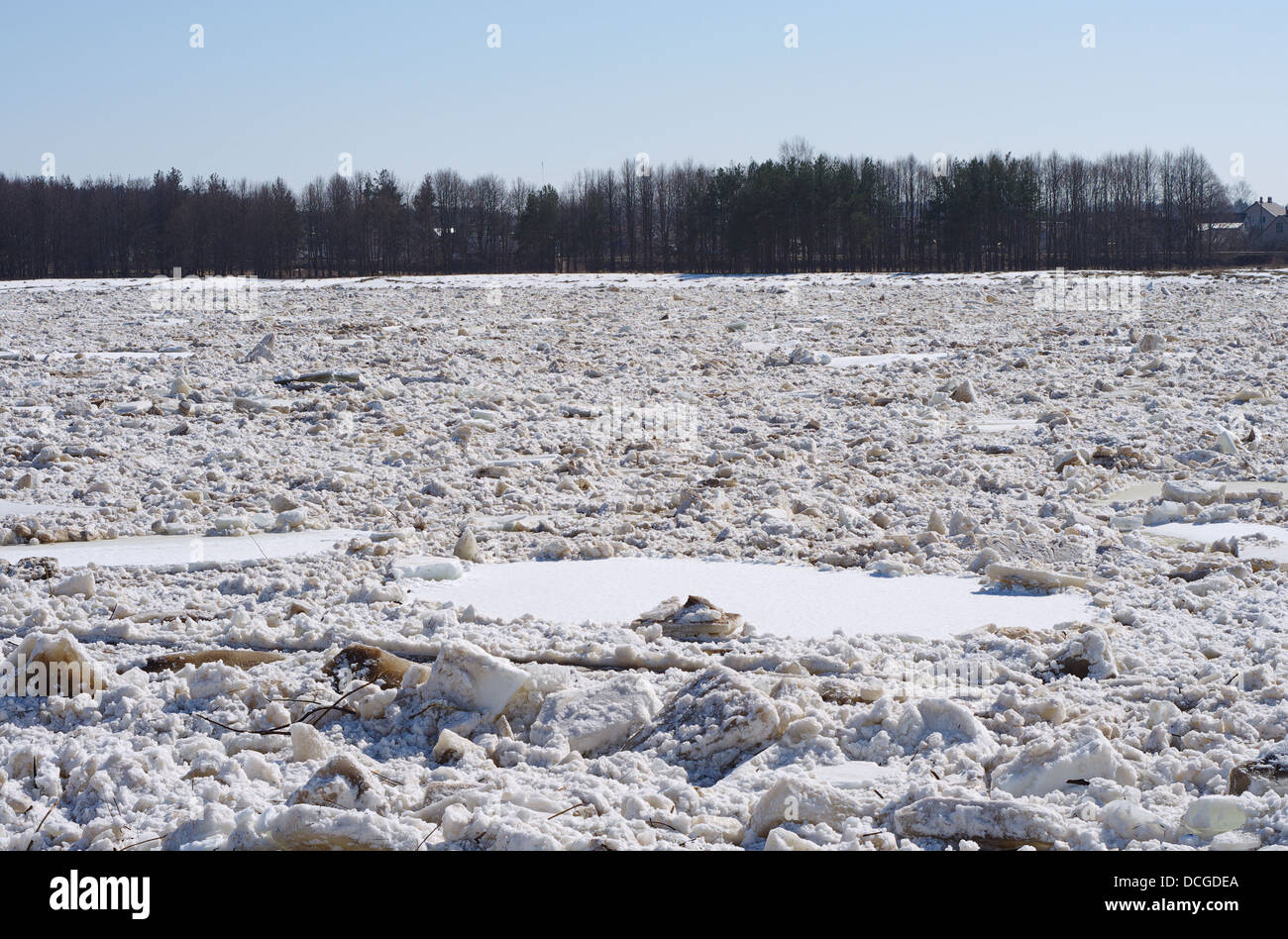Eisdrift auf dem fluss -Fotos und -Bildmaterial in hoher Auflösung – Alamy