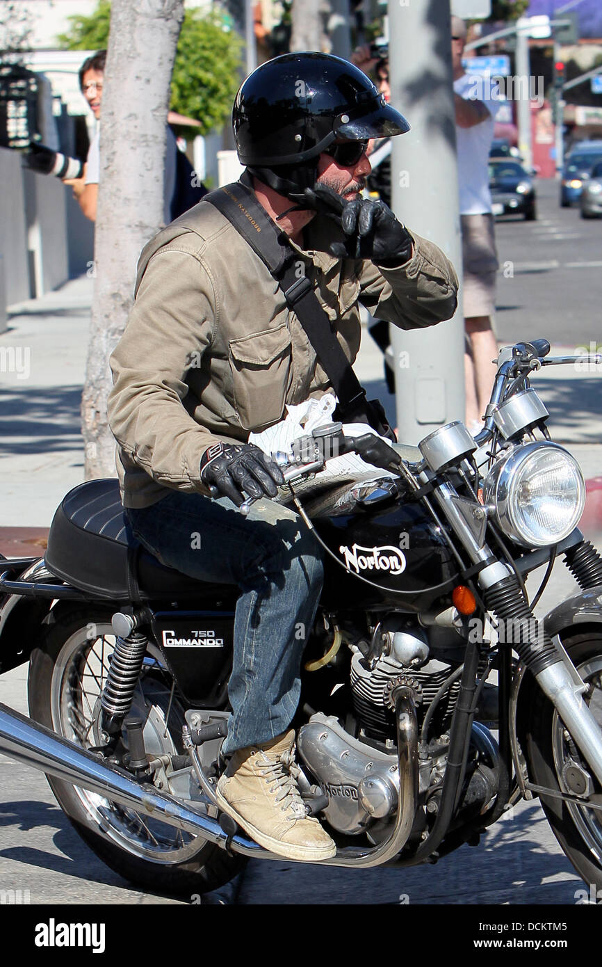 Norton commando 750 -Fotos und -Bildmaterial in hoher Auflösung – Alamy