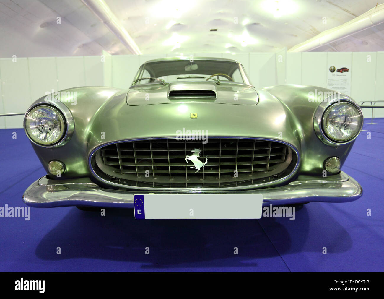 Ferrari 250 gte -Fotos und -Bildmaterial in hoher Auflösung – Alamy