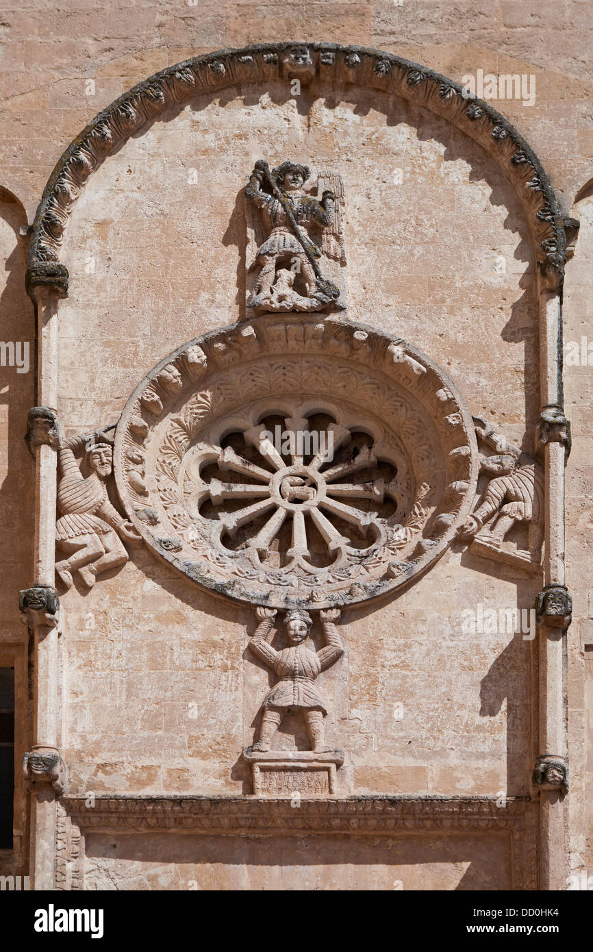 Typisch romanisch -Fotos und -Bildmaterial in hoher Auflösung – Alamy