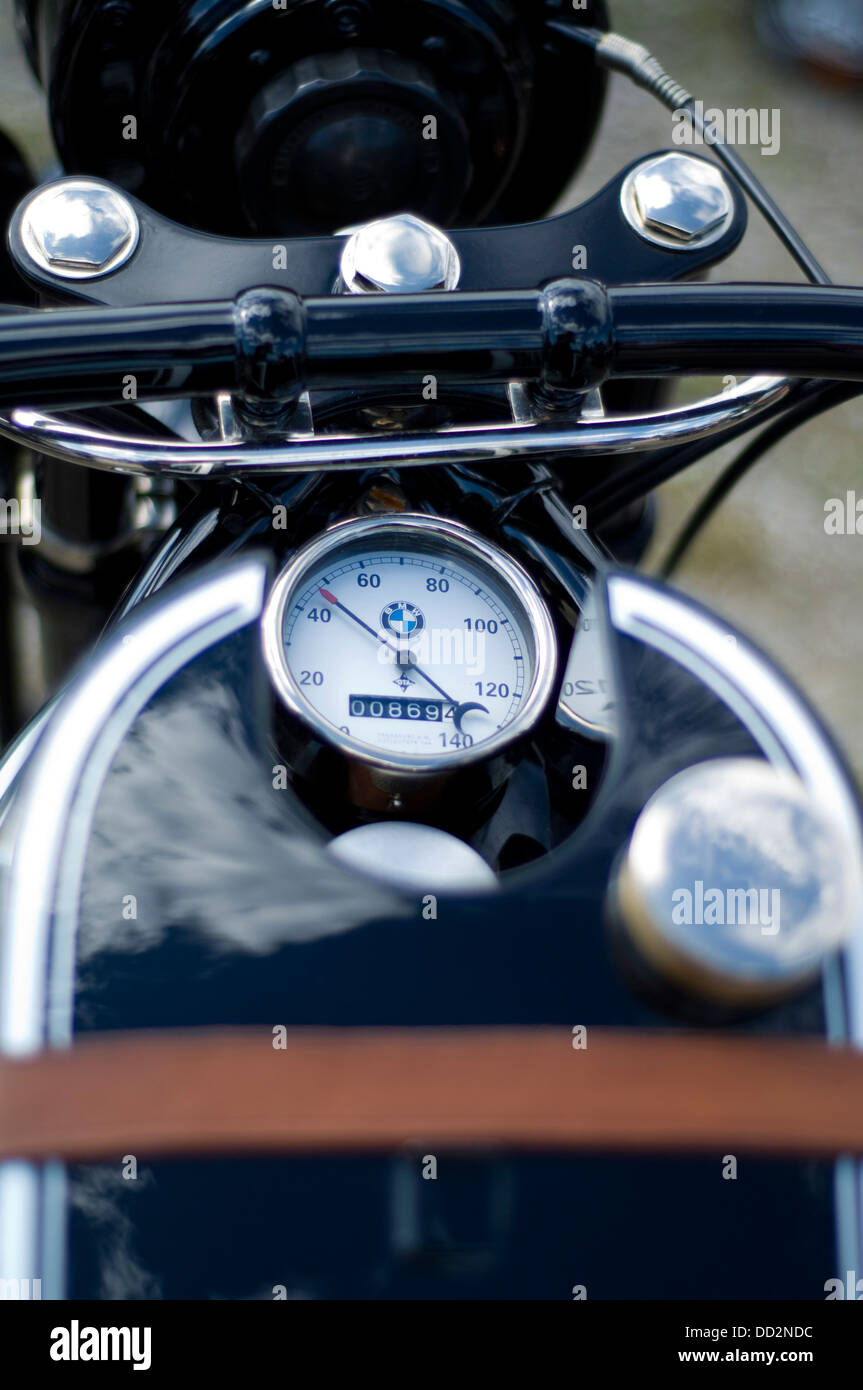 BMW Motorrad Tachometer Stockfotografie - Alamy
